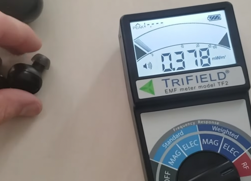 Can I Use My Phone to Detect EMF? The Truth About Smartphone EMF Apps ...