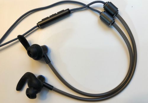 What Are Air Tube Headphones and How Do They Work? - EMF Protection Pros